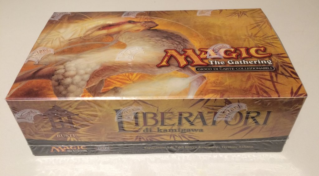 Saviors of Kamigawa Italian Sealed Booster Box | MTG Magic the Gathering